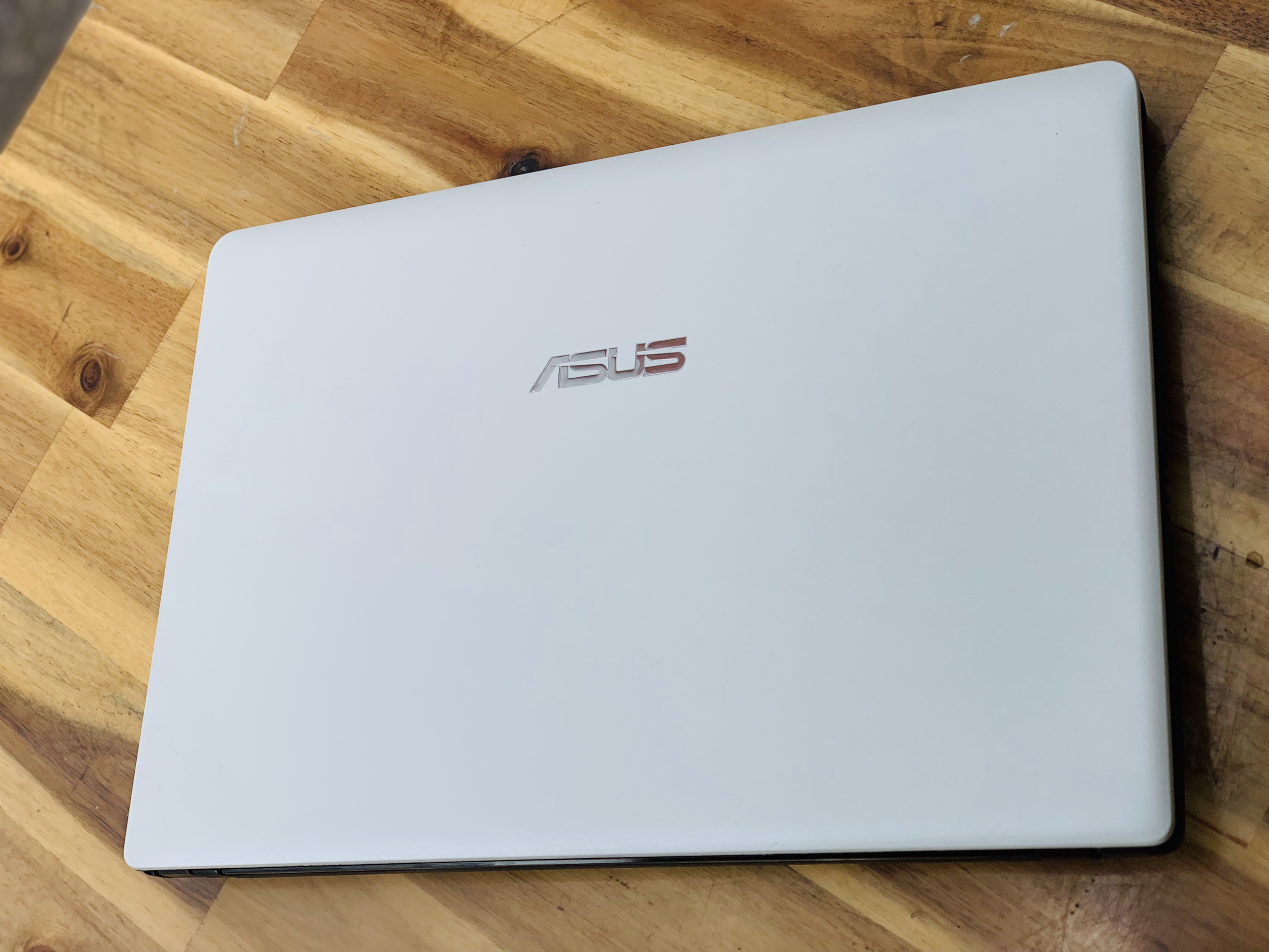 Laptop Asus X401, i3 2370M 4G 250G Màu trắng 14inch Đẹp keng zin 100% ...