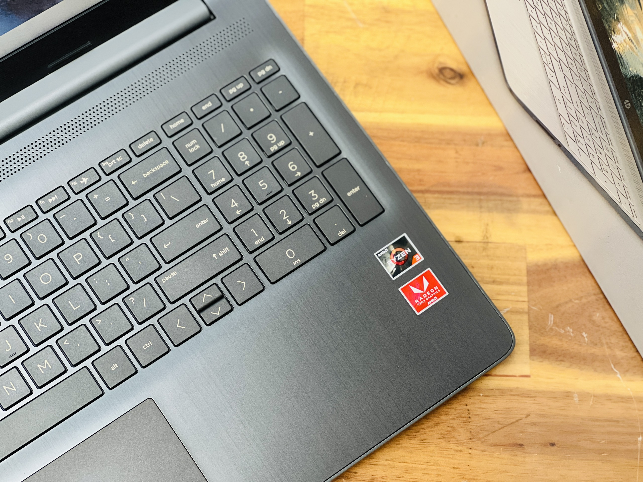 Laptop Cũ Giá Rẻ HP Notebook 15 Ryzen 3 2200U/ RAM 8GB SSD 256GB/ Vga ...