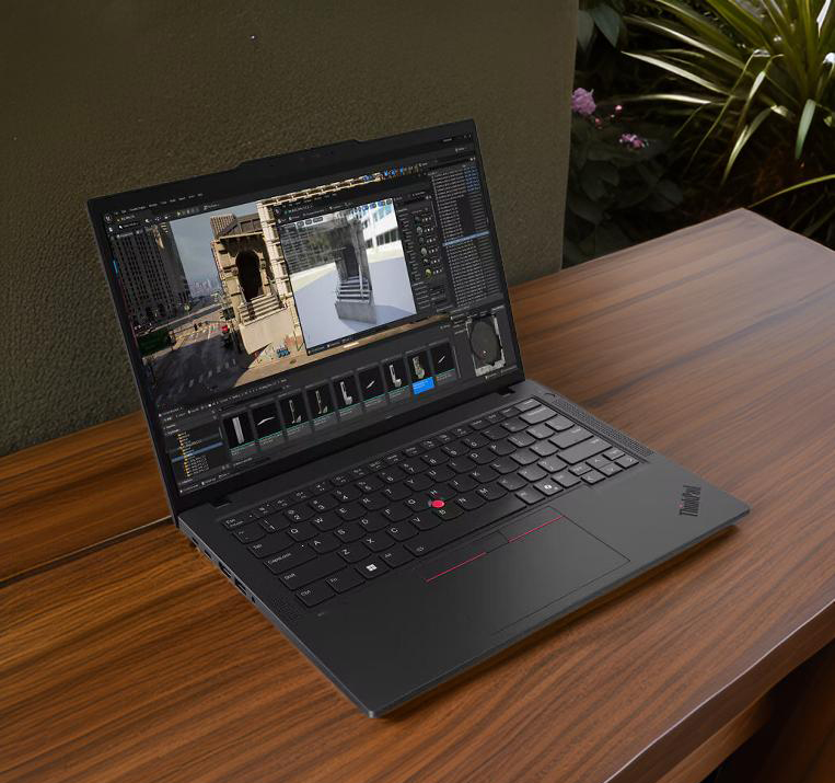 THINKPAD P14S GEN 5 RYZEN 7 8840HS 64G 1TB 2.8K OLED